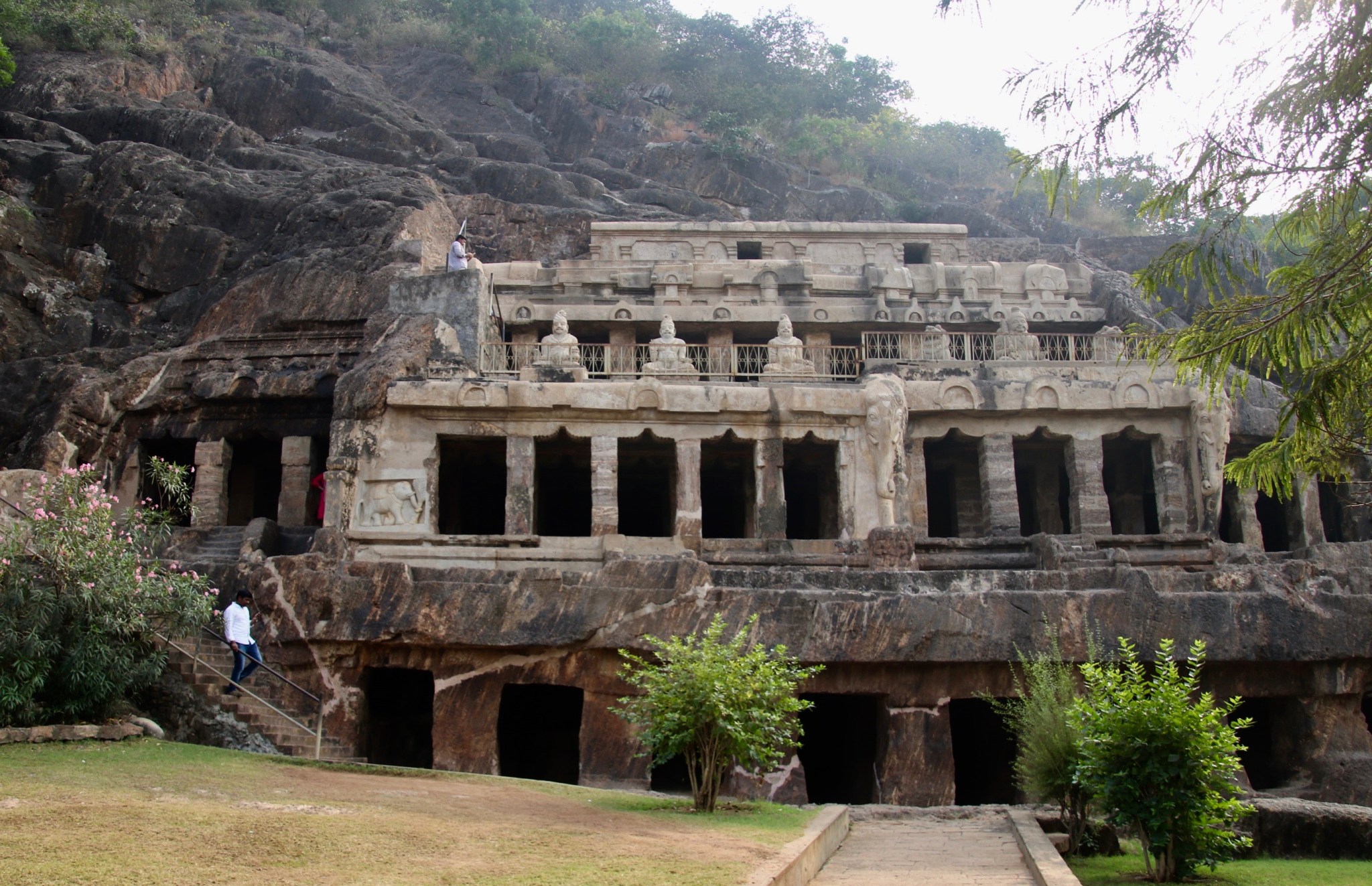 The Rāmāyaṇa at Undavalli – Art of South Asia